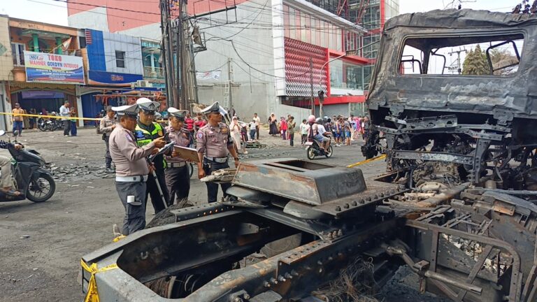 Kasatlantas Polres Cianjur Beberkan Kronologi Lengkap Kebakaran Truk ...